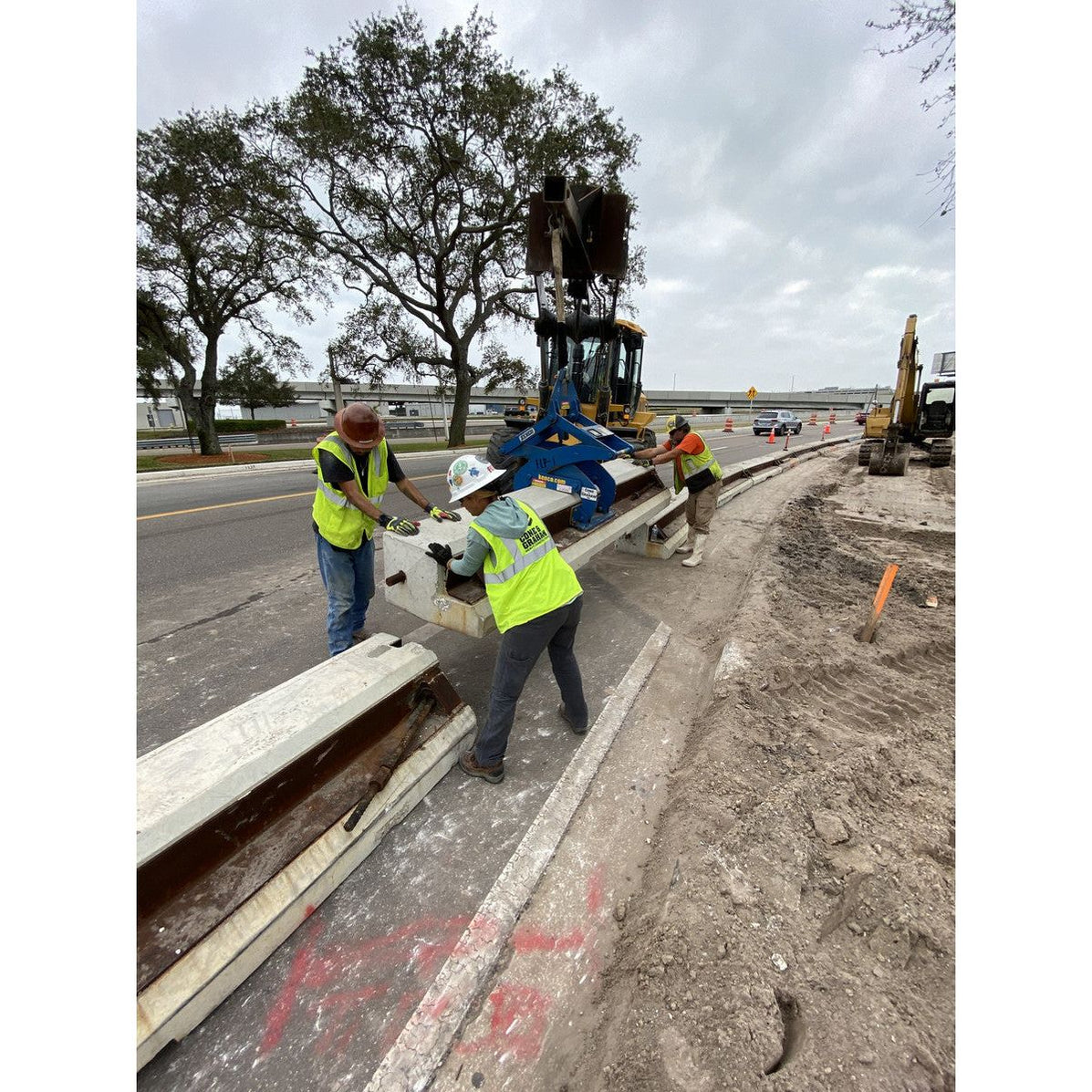 Kenco 9000 lb Concrete Barrier Lift – 12–18″ Grip | KL9K12T18V4 — Prime ...