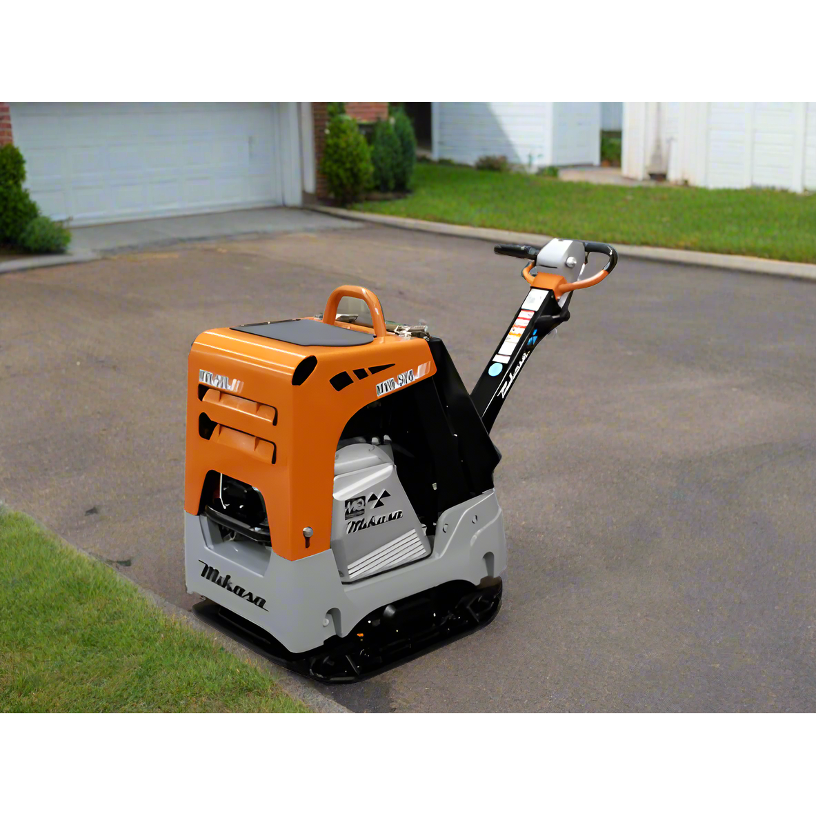 Reversible Plate Compactor | Honda GX390 Gas | 13,489 lb CF | 20" Wide ...